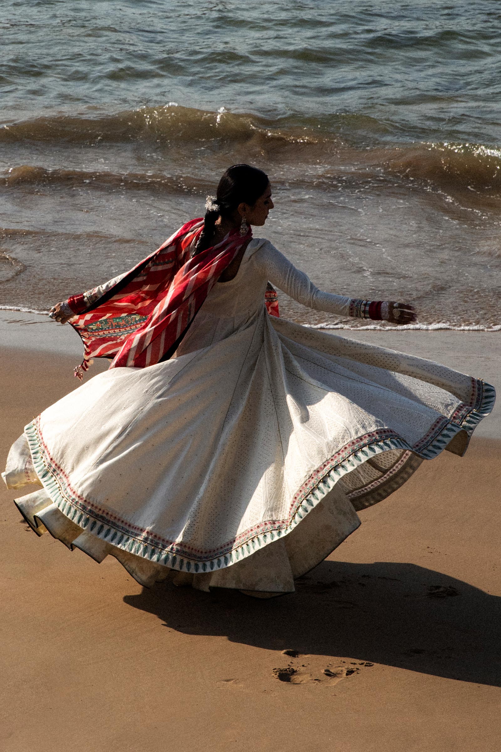 AAINA-8A– Designer Bazar PK