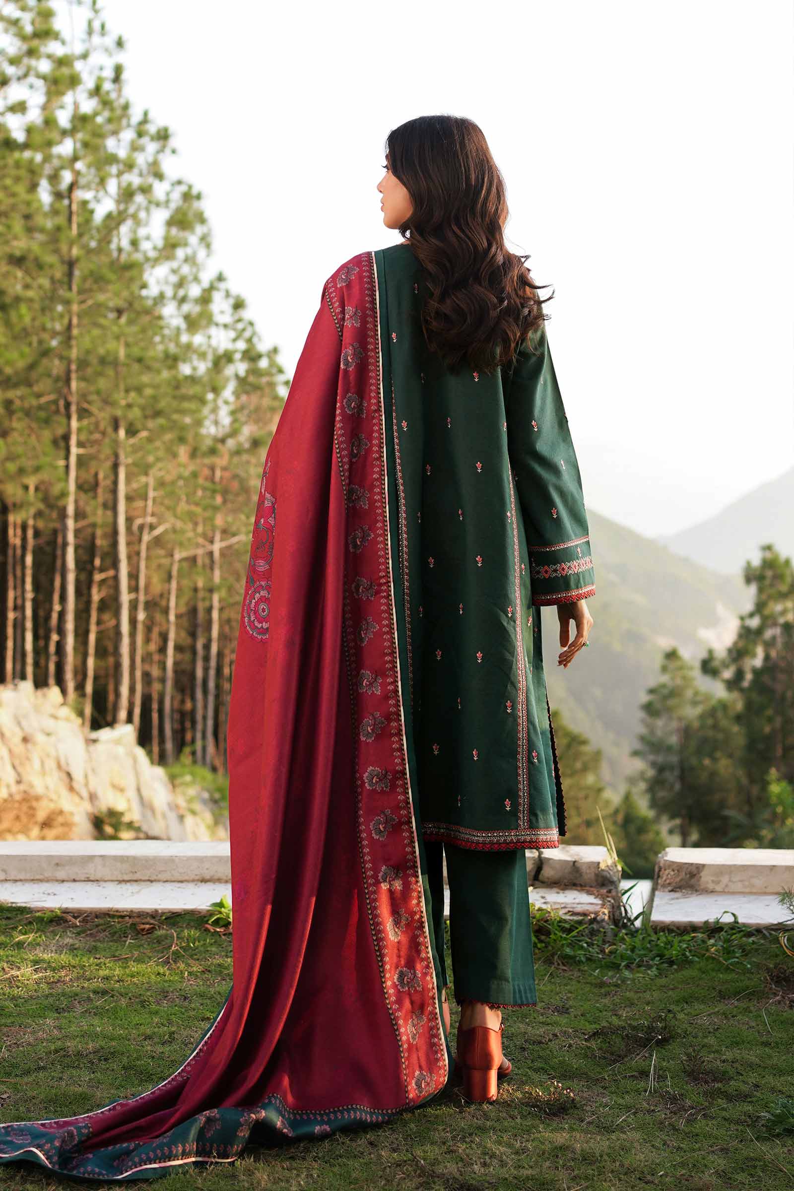 ZW22-2A– Designer Bazar PK